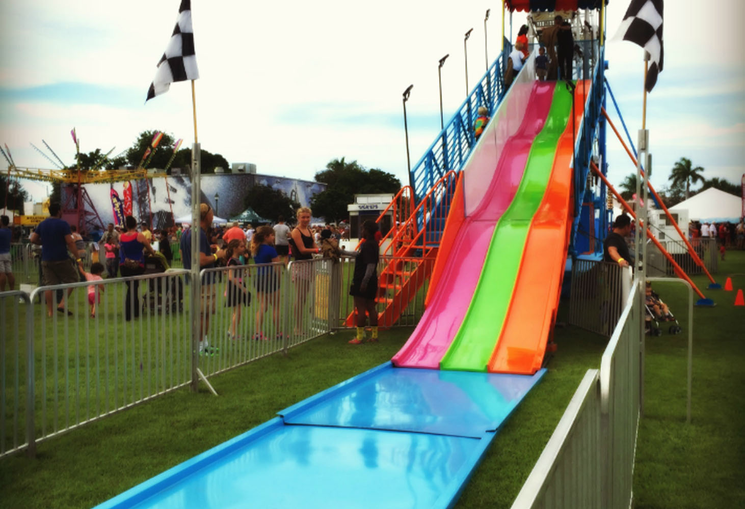 Fiber Glass Slide - Slide Rentals In South Florida | Celebration Source
