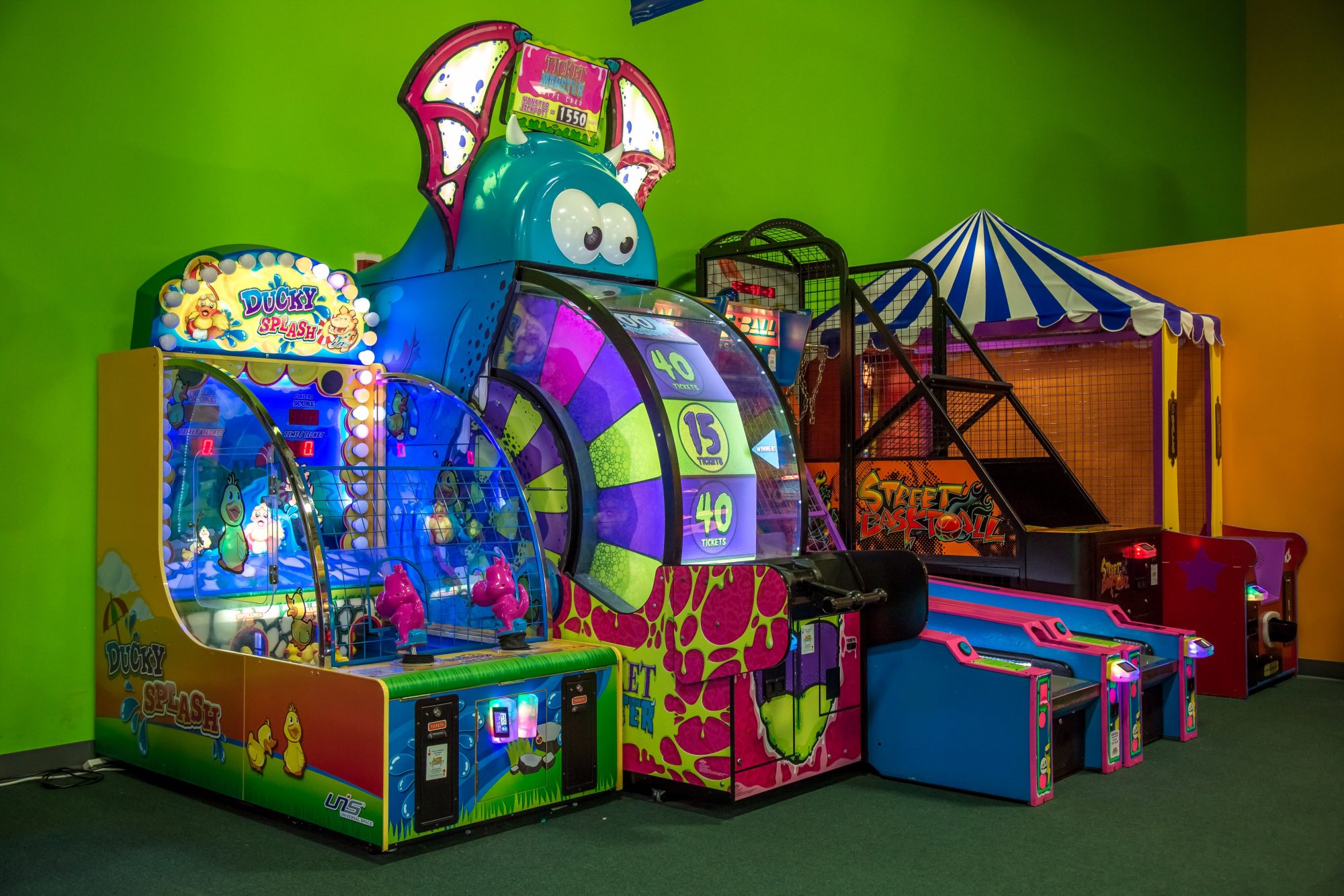 Doral Location - About Our Indoor Inflatable Playground | Jumpin' Jamboree