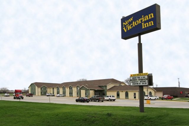 Photo Gallery - See Hotel Pictures | New Victorian Inn & Suites