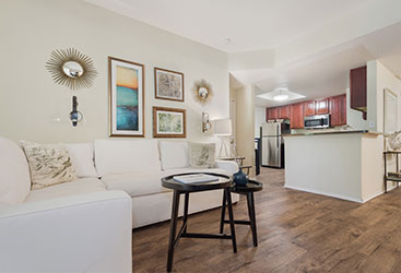 Welcome to Norwalk Metropointe - Metropointe Apartments