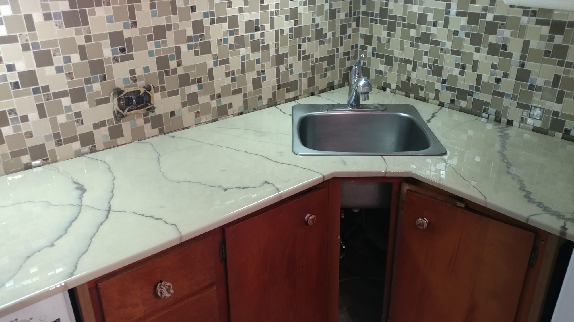 Countertops - Get High-Quality Epoxy Countertops In Alabaster ...